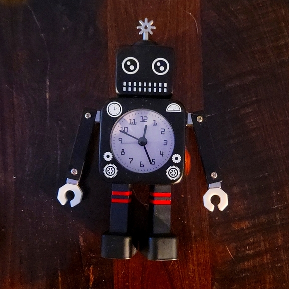 Torre & Tagus | Wall Decor | Torre Tagus Collection Robot Clock | Poshmark